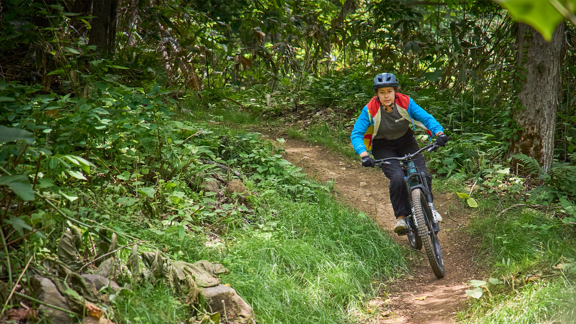 Mountain Bike Lessons in Niseko | Rhythm